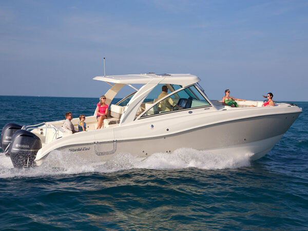 World Cat 320DC Dual Console Catamaran - Sanibel Yacht and Slip